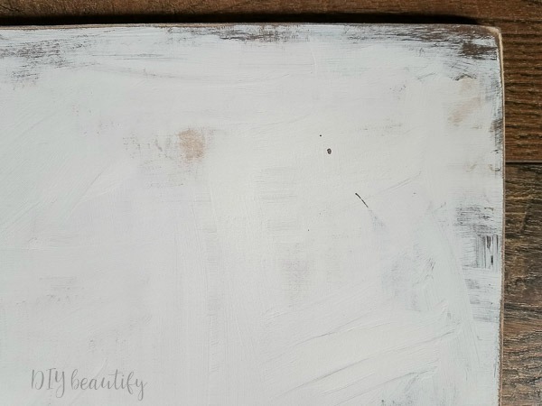 How to Distress Shiny Craft Vinyl for Vintage Signs - DIY Beautify ...