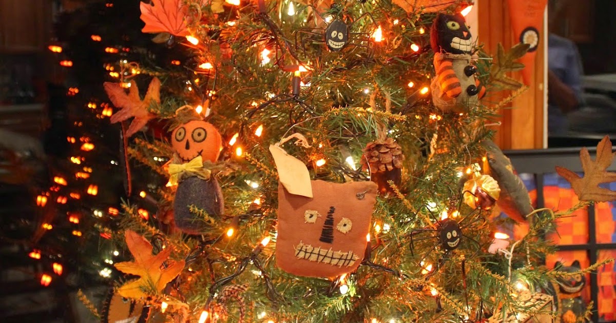 Ohio Thoughts: Fall Decorated Christmas Tree