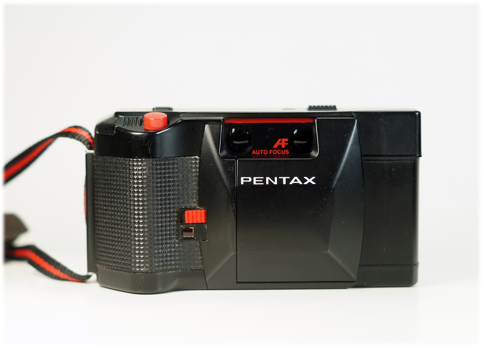 Pentax PC35 AF-M 35mm Film Point & Shoot Camera - 35mm f/2.8 Lens NICE LOMO