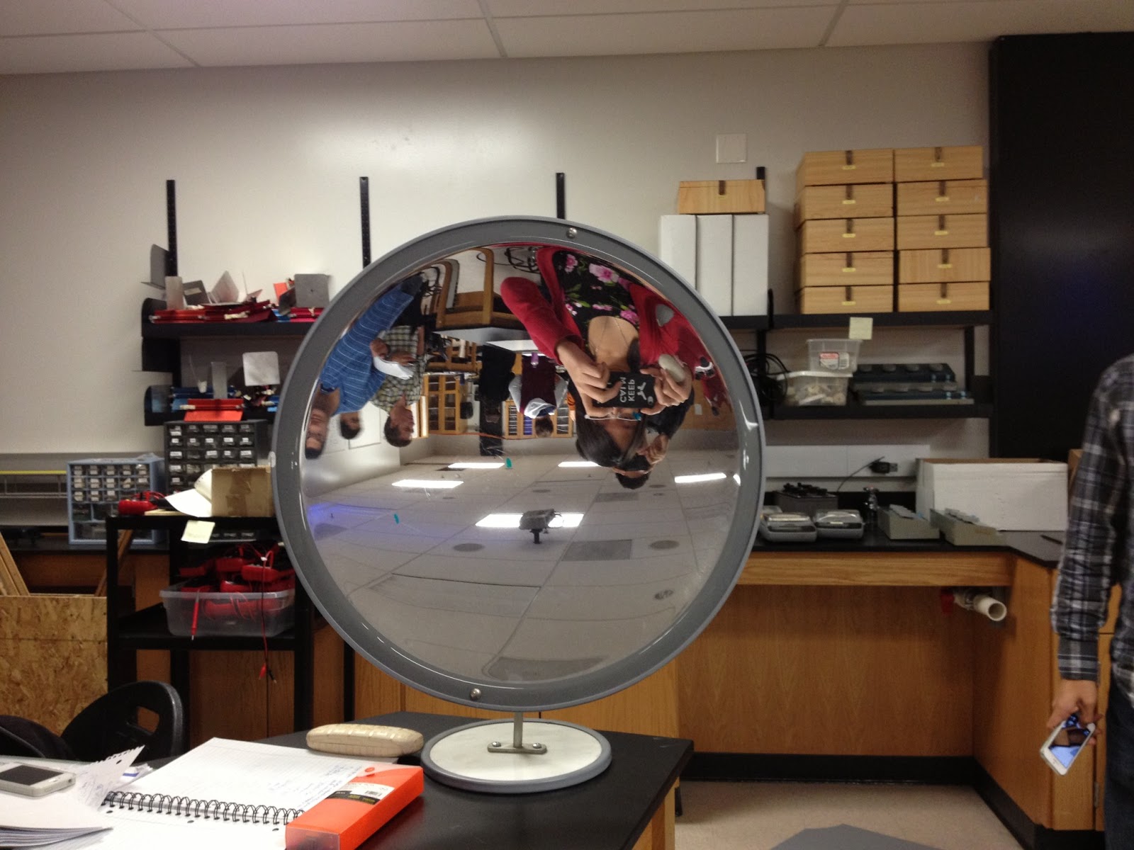 Physics 4C csoemardy: Experiment 8: Concave and Convex Mirrors