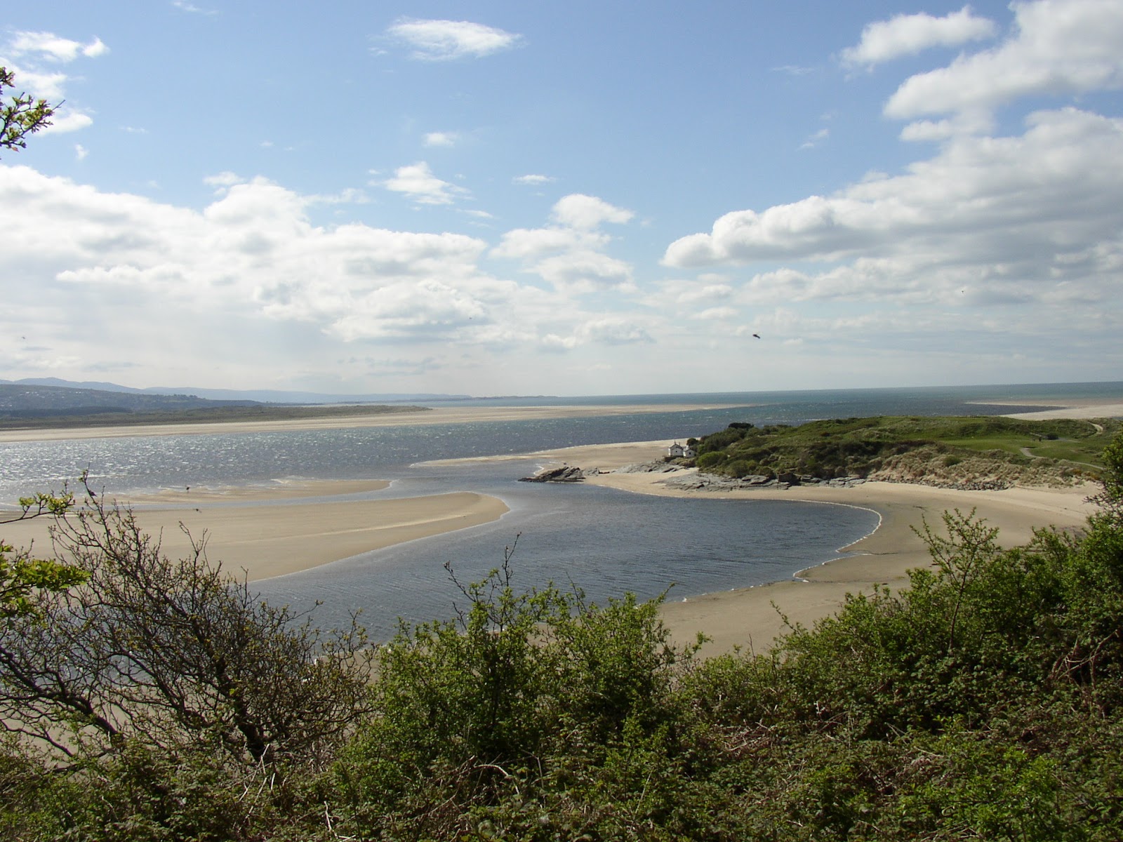 Exploring North Wales: Wales Coast Path Borth y Guest to Morfa Bychan