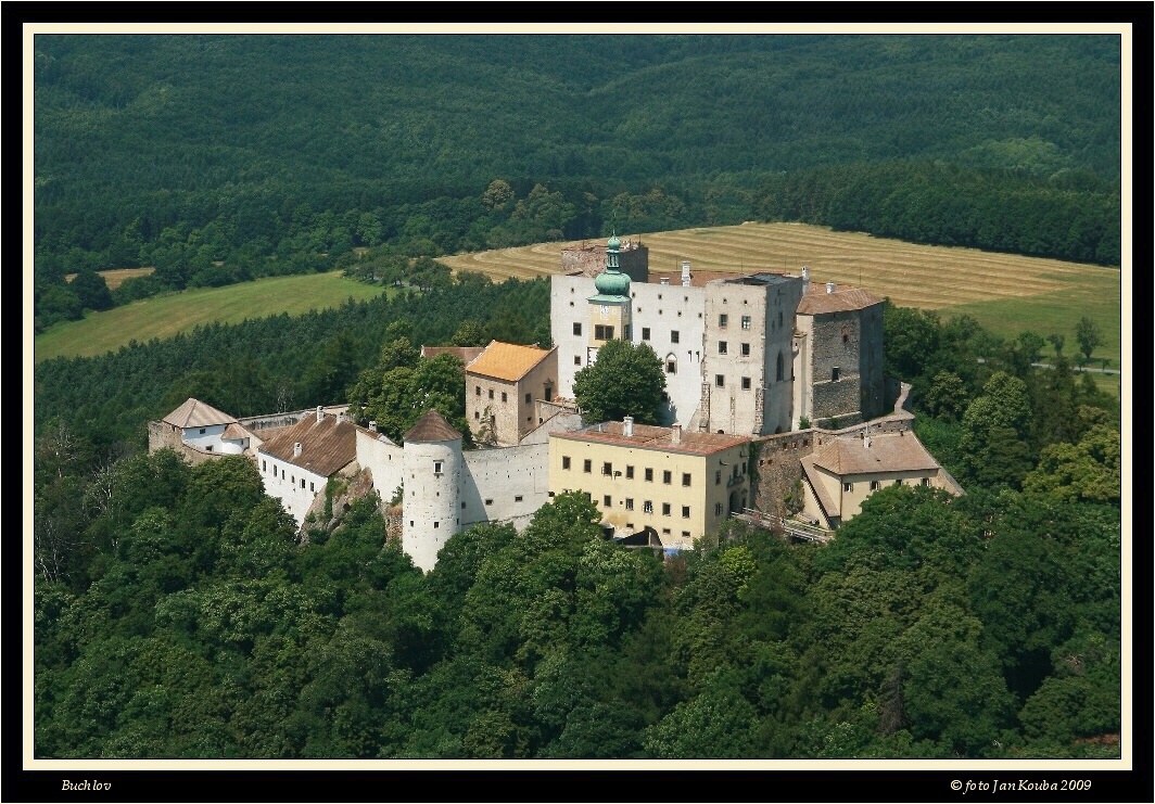 FLyFOTO letecká fotografie a video: Buchlov