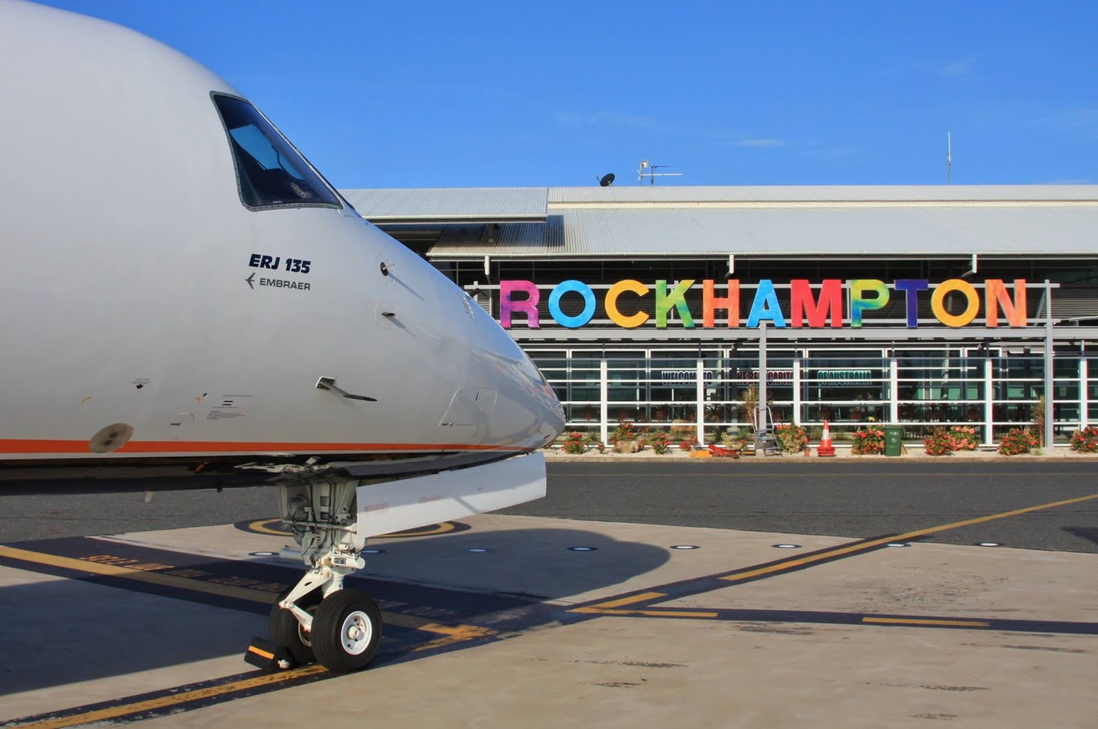 Air Queensland.blogspot: JetGo Australia Embraer ERJ-135LR VH-JGB