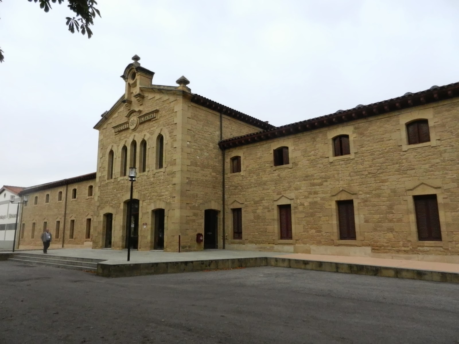 schiller-wine: A Visit and a Tasting at Bodegas Bilbaínas in Haro with ...