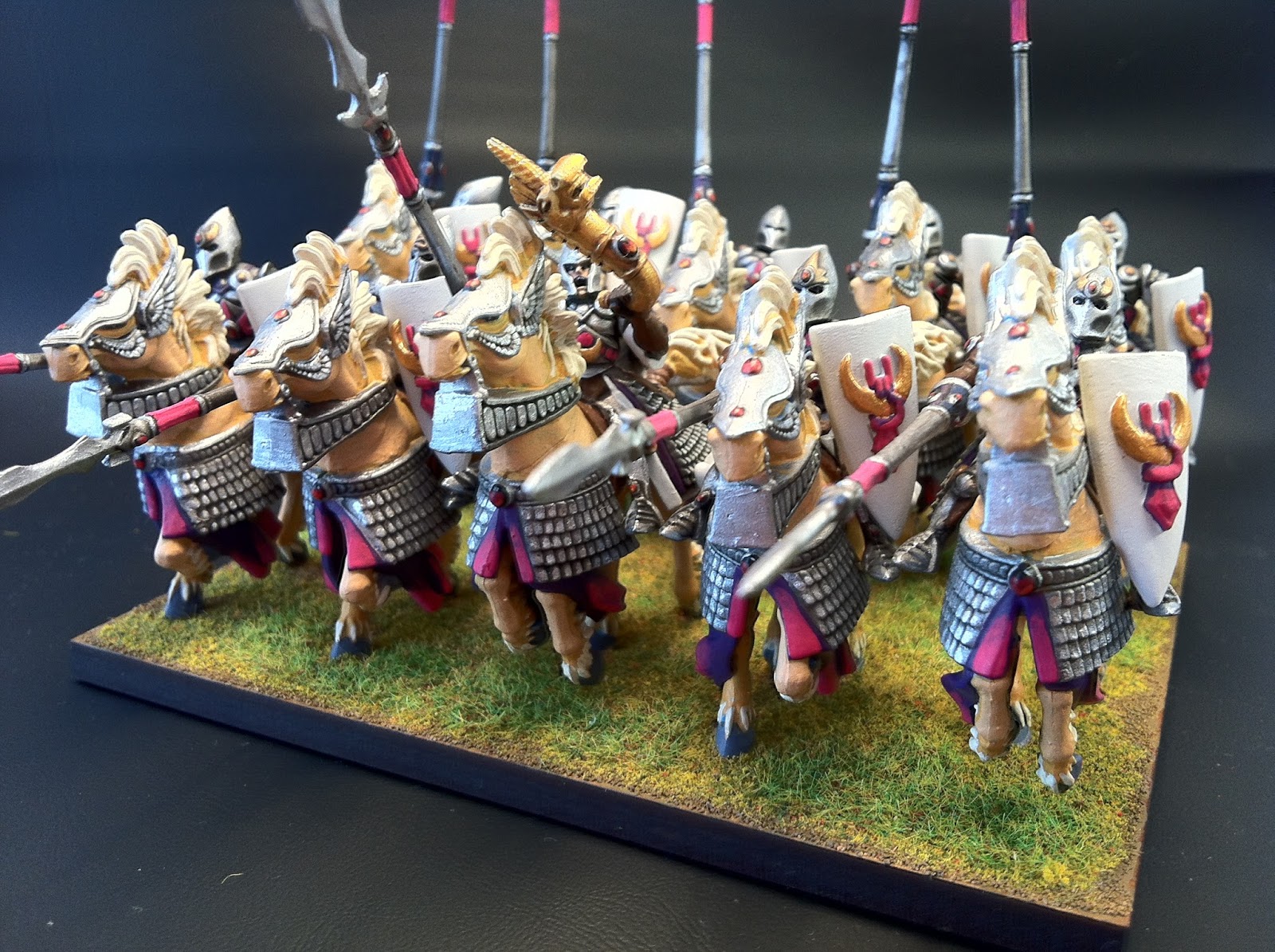 BLACK FIRE PASS: Multi-basing Elves for Kings of War