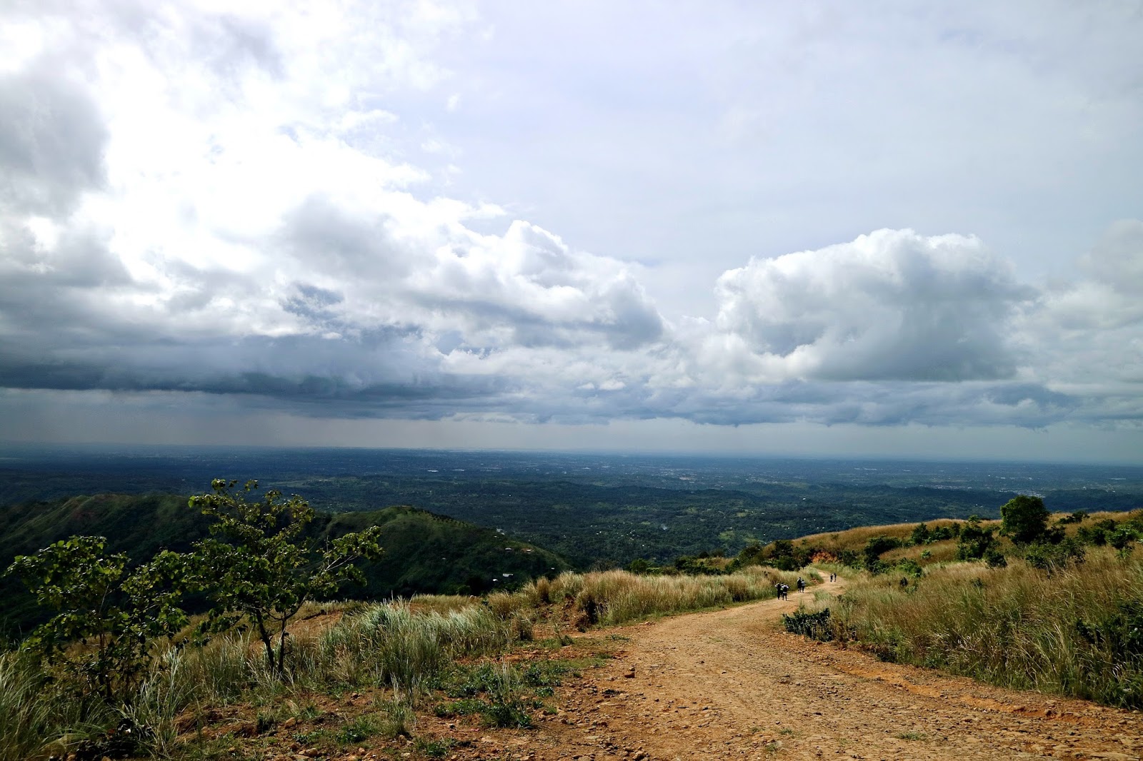 Rodriguez, Rizal: Mt. Balagbag Experience - Living in the Moment