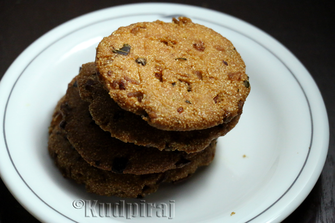 Kudpiraj's Garam Tawa: Rava Vada(Sajjige Vade)
