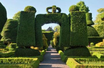 Famous English gardens visit: Topiary Garden at Levens Hall ~ English ...