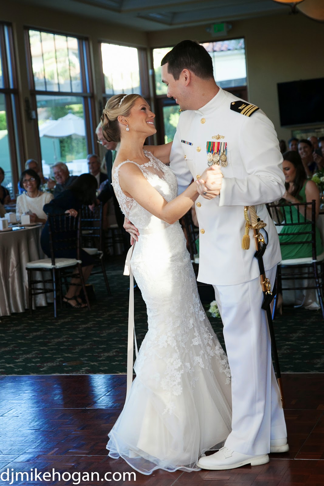 Entertainment At Large - Newlyweds and more...: Christopher & Pamela ...