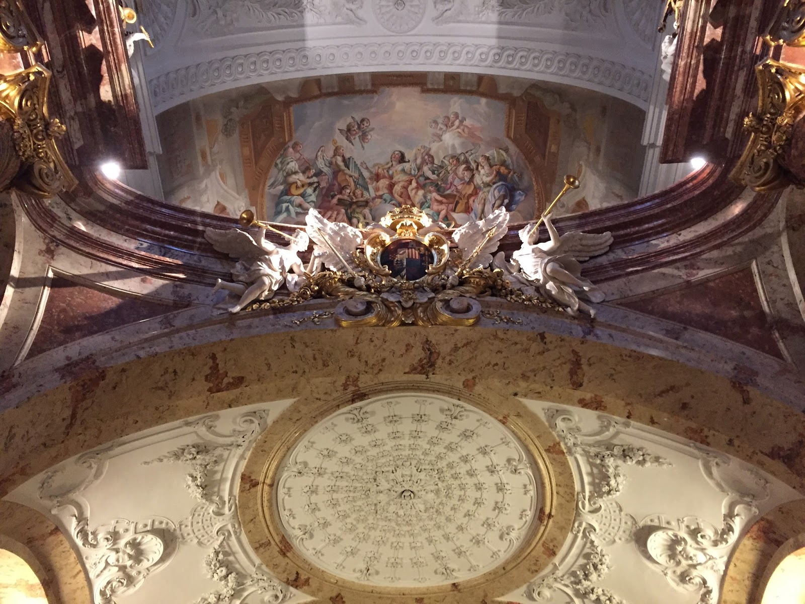architect design™: If it ain't baroque - Karlskirche, Vienna