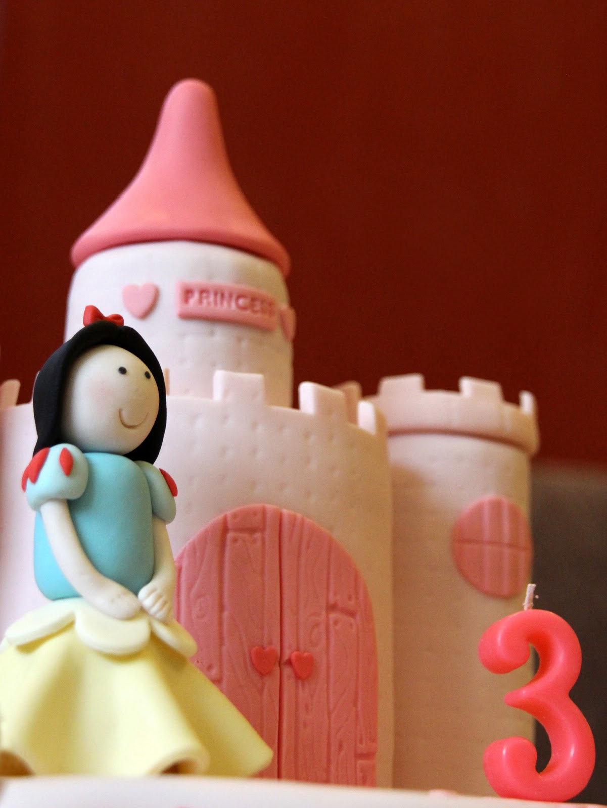 she loves cookie...: happy birthday princess larissa!