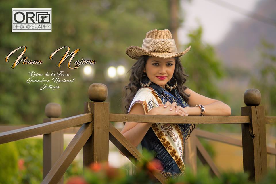 RECOPILACIÓN DE ECUATORIANAS BELLAS