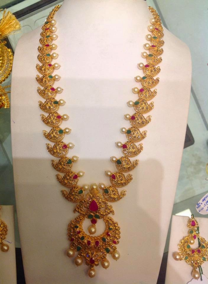 Jewellery Designs : #@ Uncut Diamond Mango Mala Haram Jewellery Set
