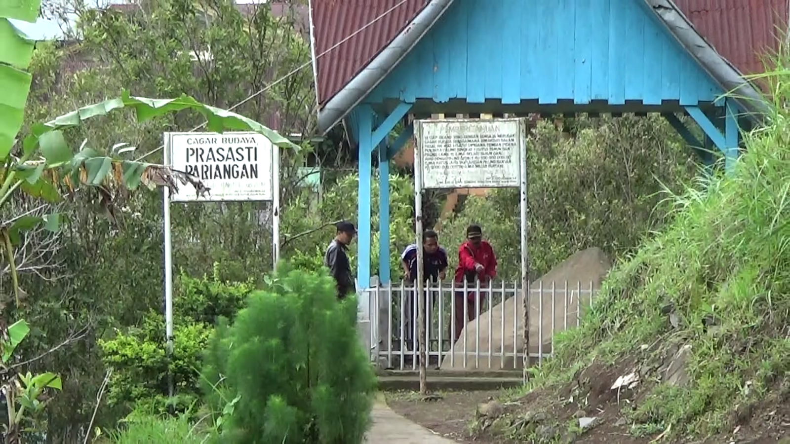 Prasasti Batu Basurek Kampung Pariangan | Detak