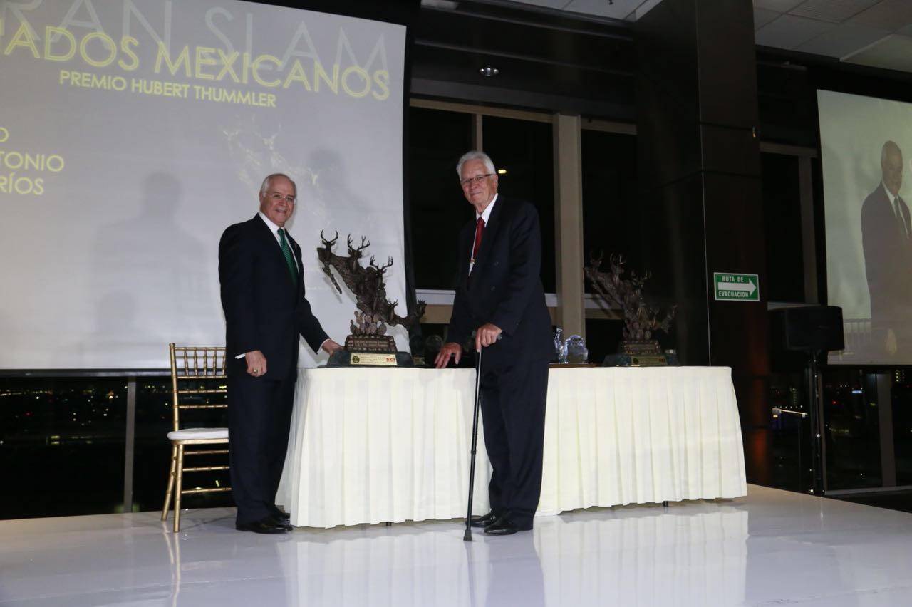 Cazador Mexicano: Premio otorgado a mi buen amigo Jaun Antonio Cedillo