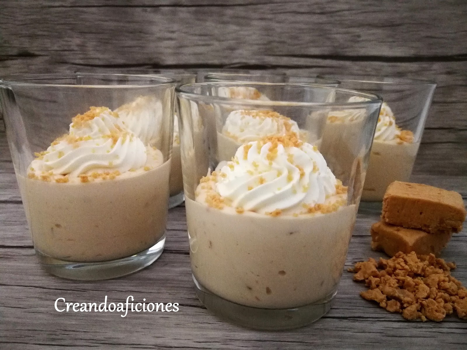 Crema de turrón con mascarpone, nata y Baileys