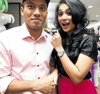 Tasha Shilla dan Mahali Jasuli kantoi berkepit di Stadium