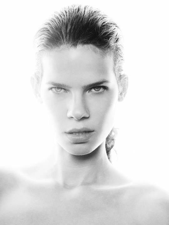 ELITE MODEL MANAGEMENT TORONTO : Model of the Day (December 10)