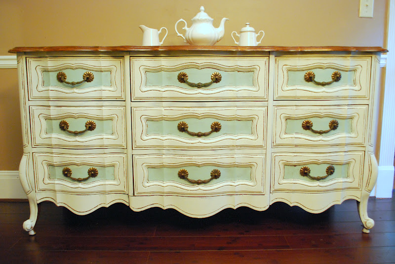 Between Blue and Yellow: Beach Cottage Dresser