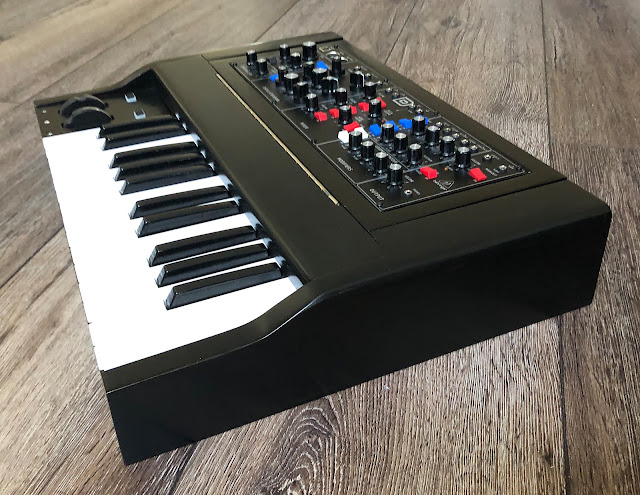 MATRIXSYNTH: Custom 25 Note Keybed & Enclosure for Behringer Model D