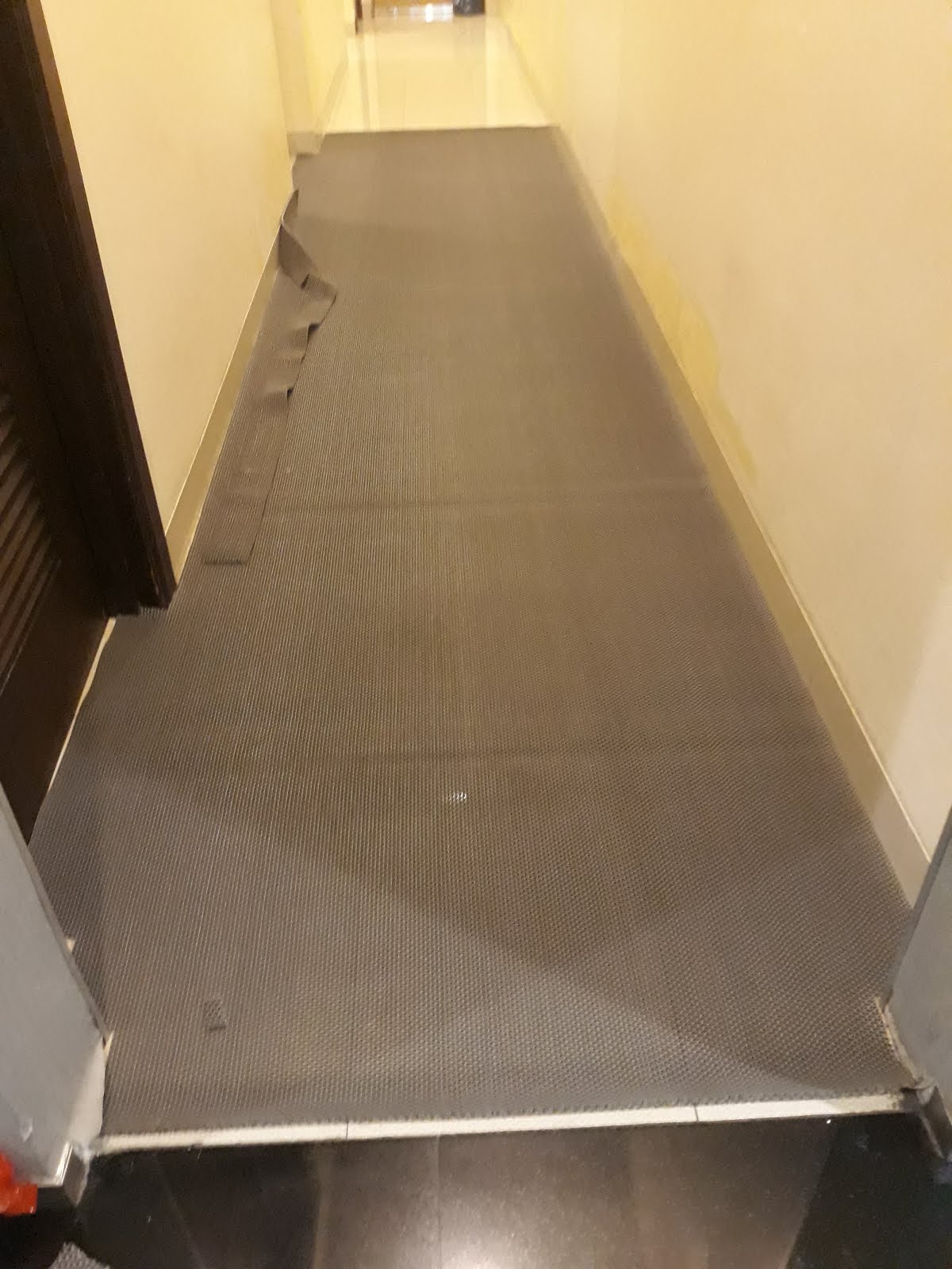 Karpet Karet Roll Coin, Karpet karet bordes, Karet roll 089604376367 3M ...