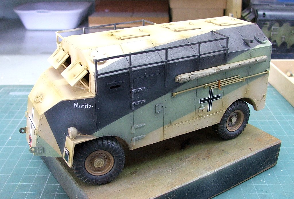 Panzerserra Bunker- Military Scale Models in 1/35 scale: AEC Dorchester ...