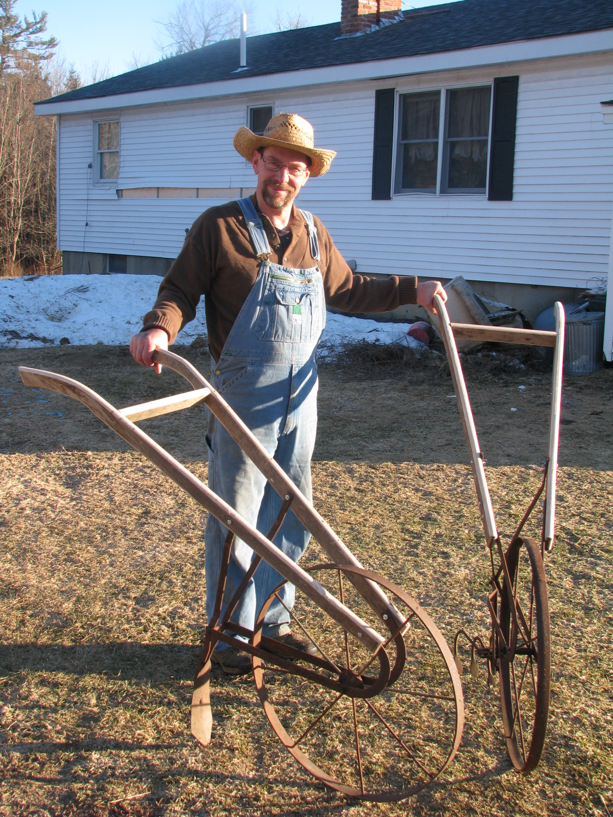 Sunflower critters: Rebuilding farm equipment!