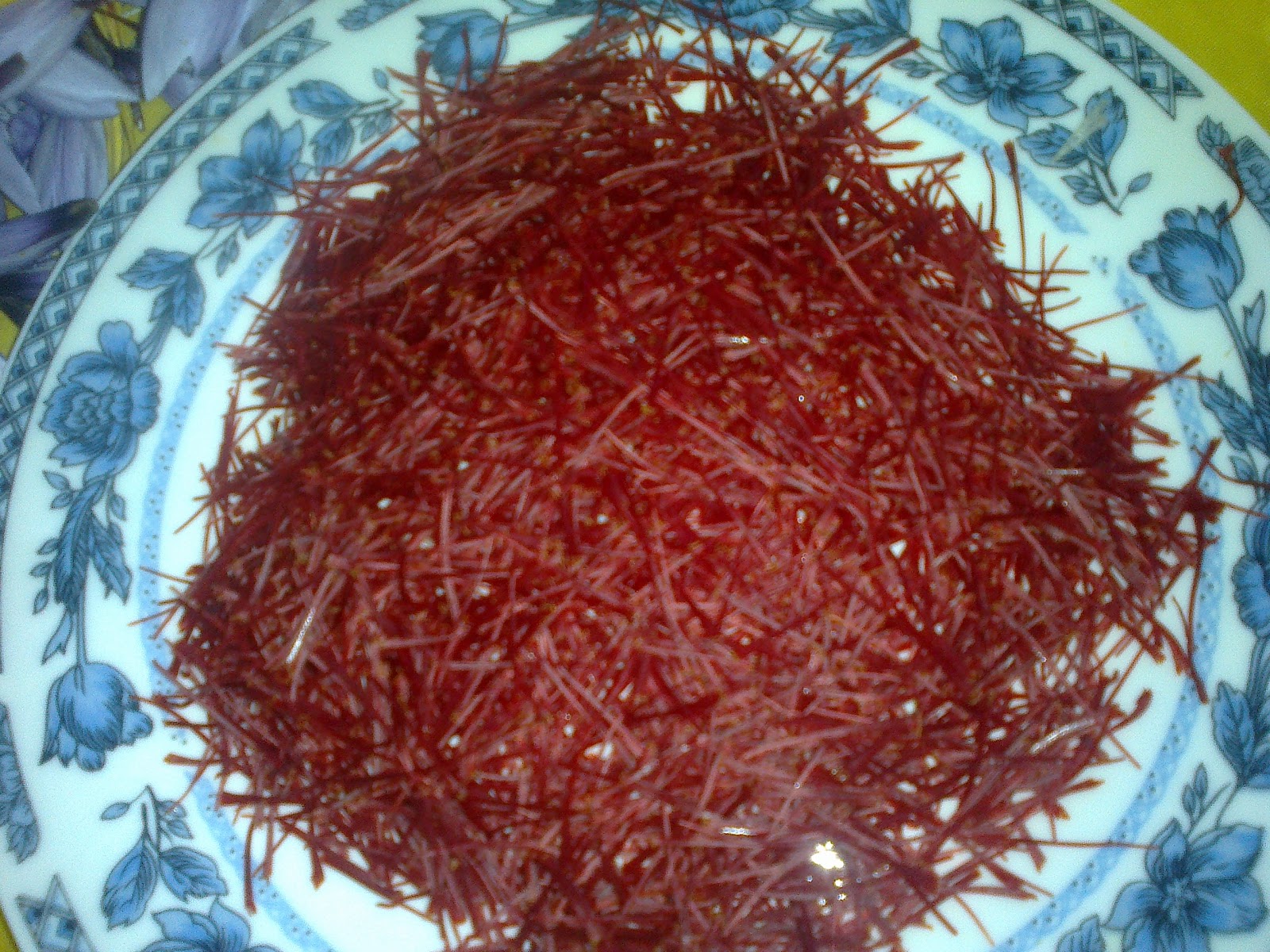 Safrani Ne Kosove-Muqiverc - Safran in Kosovo: Safrani 5 Leafs-Safrani ...