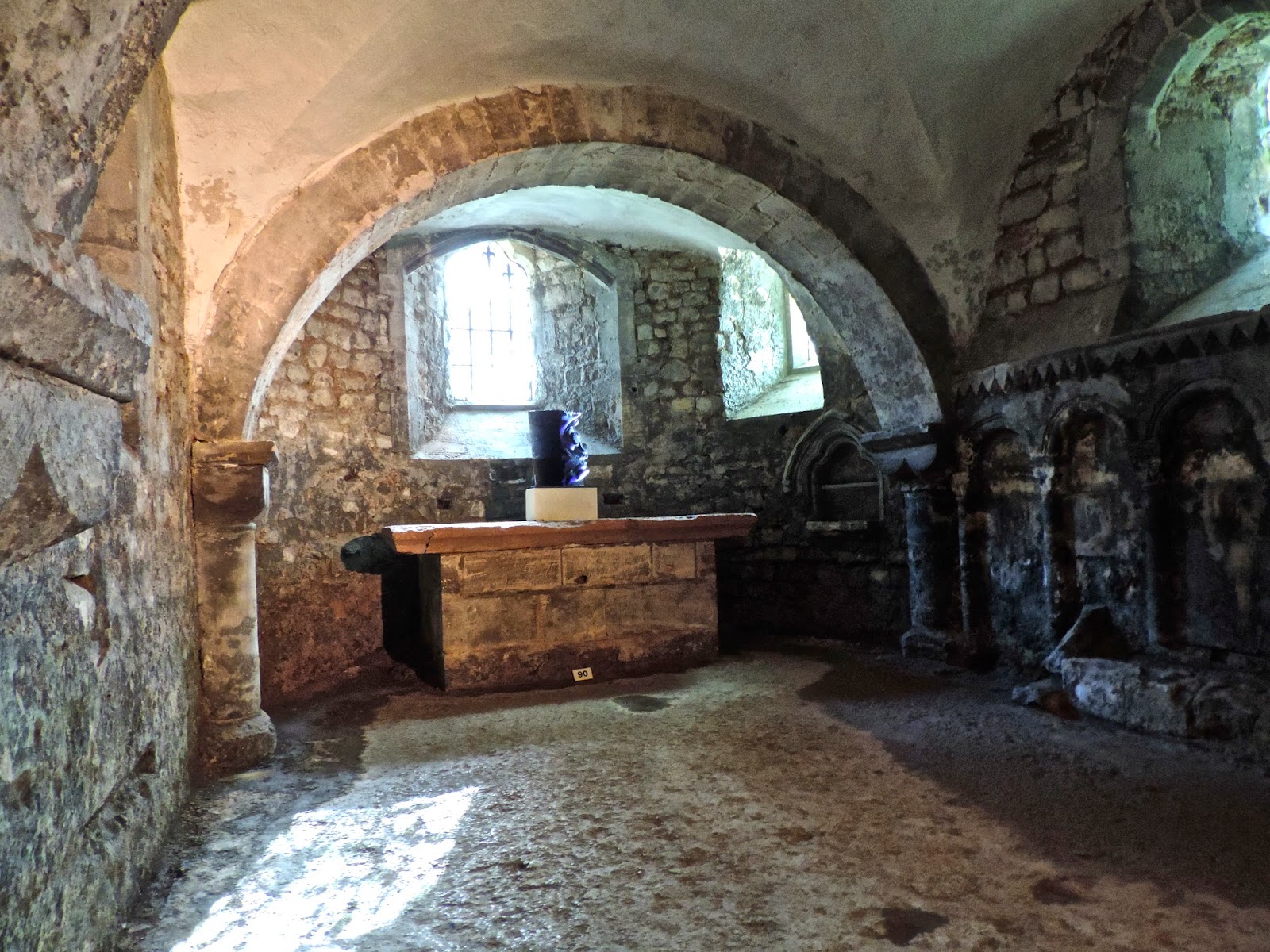 Of Golden Roses: Into the Crypt | Gloucester Cathedral