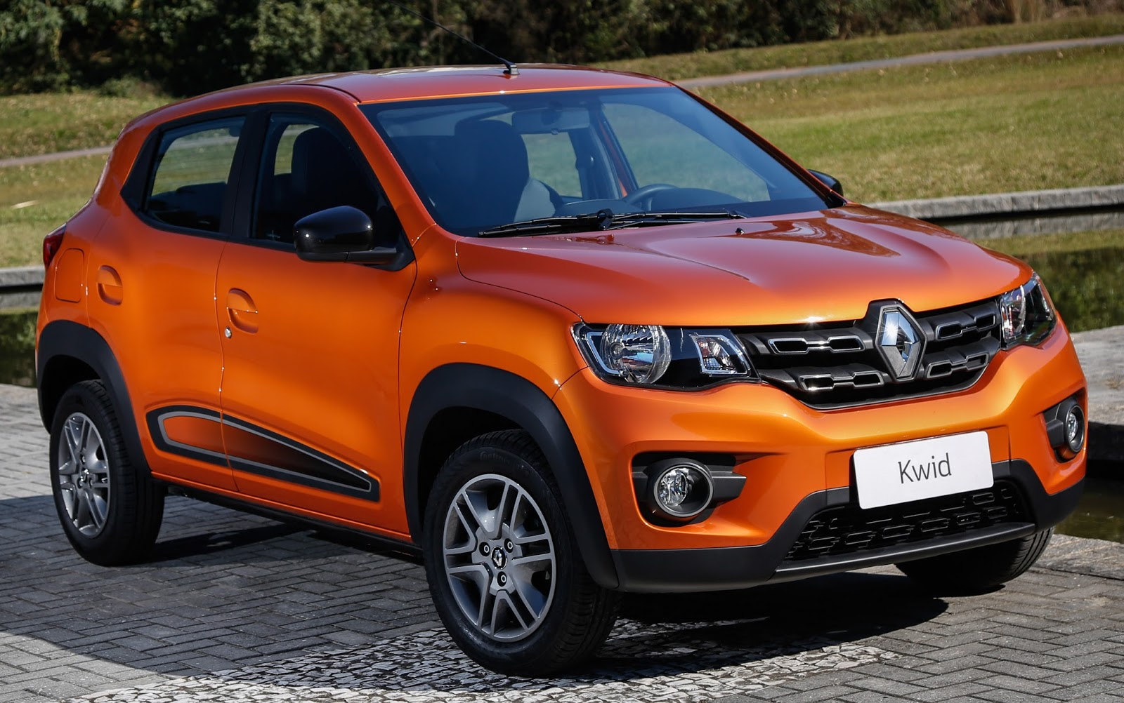 Enfim, Renault Kwid chega às concessionárias: veja detalhes de cada versão
