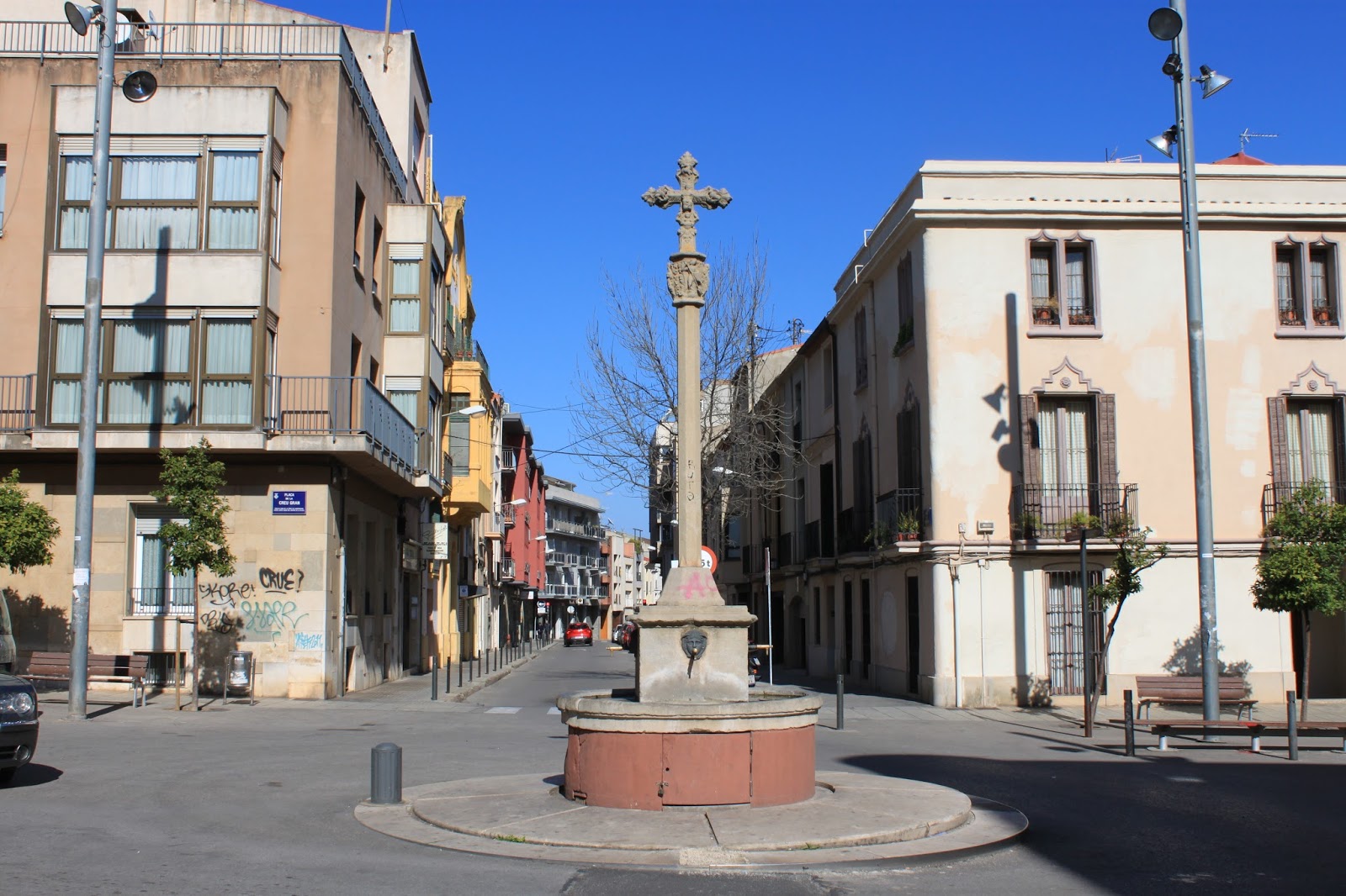 Passejant per Terrassa: CARRER DE LA CREU GRAN