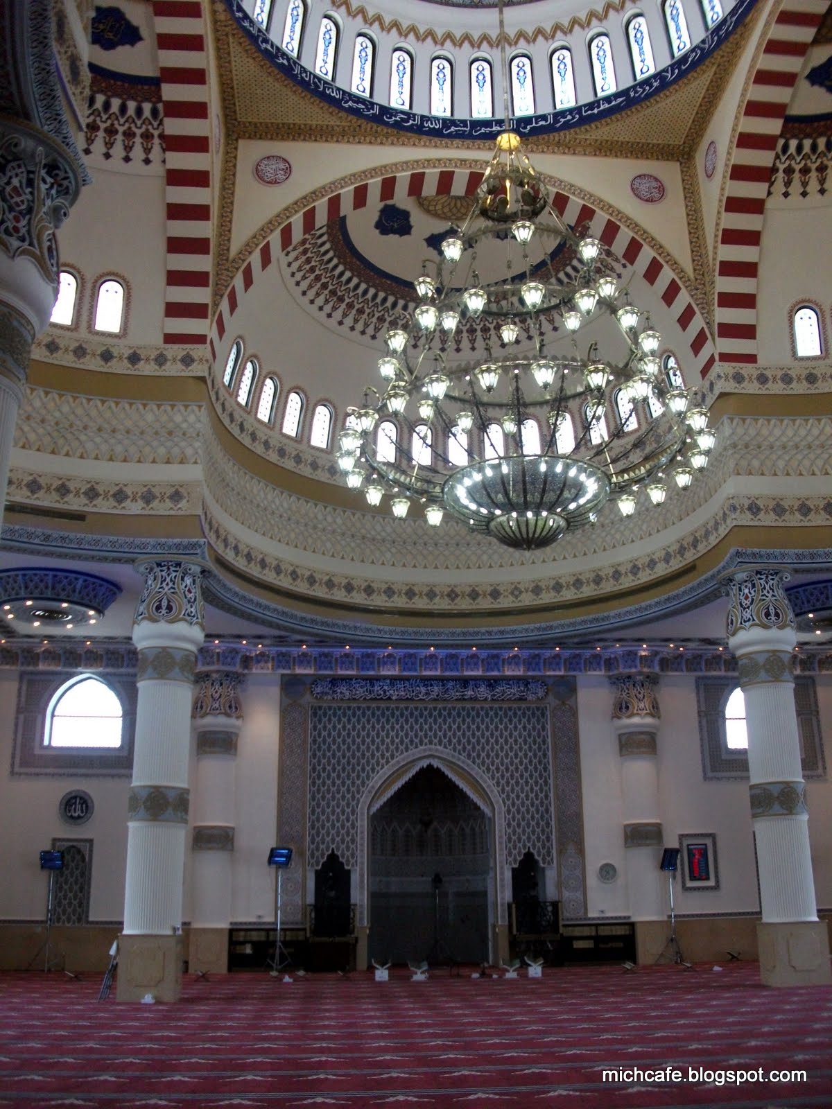 Mich Café: Dubai gets its Blue Mosque