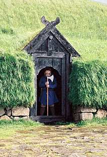 yapı güncesi: İzlanda'nın Geleneksel Mimarisi: Torf Evler