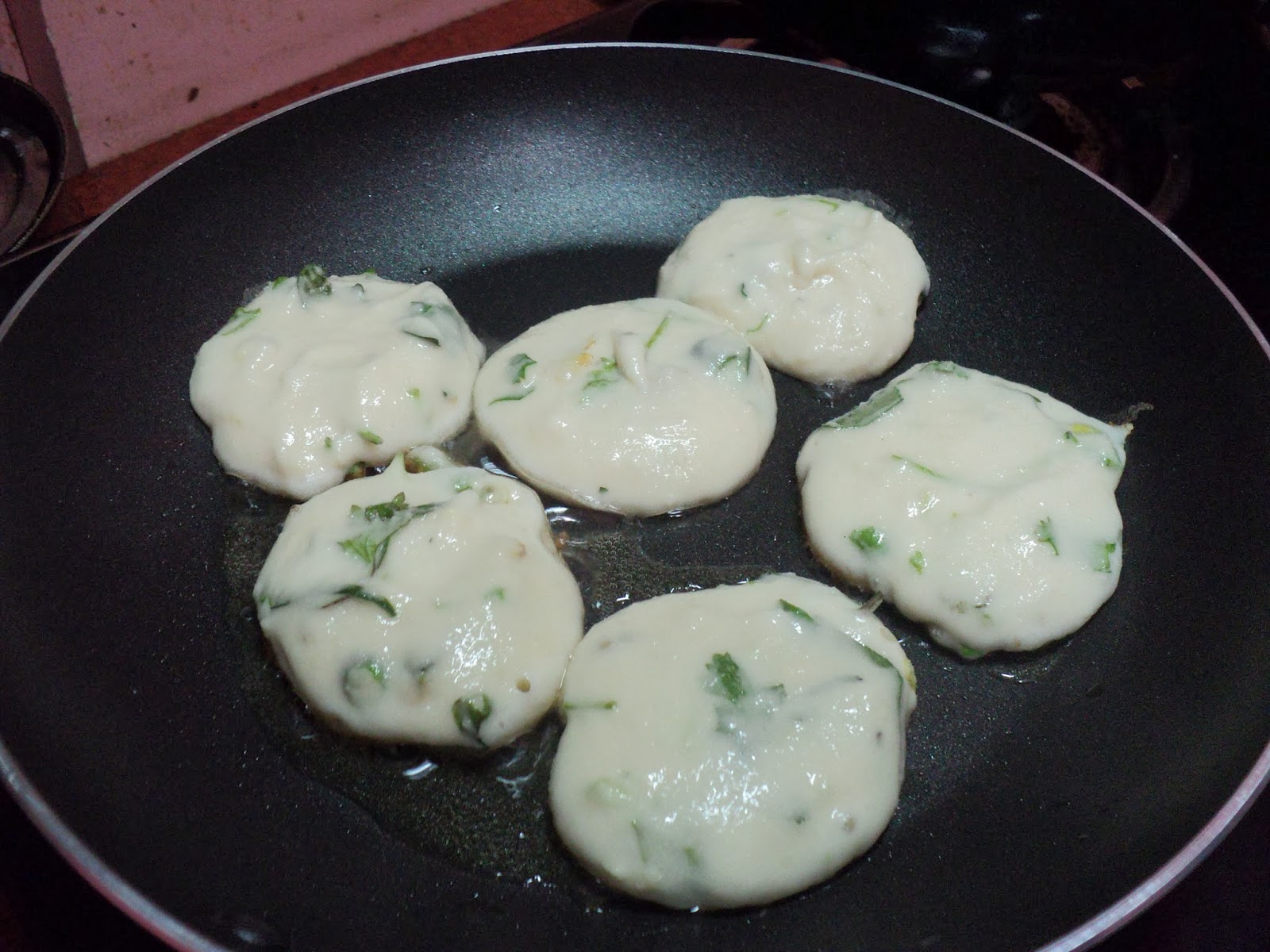 Oriyarasoi - The cosmopolitan Odia's Kitchen !: Tawa Bara ( Pan fried ...