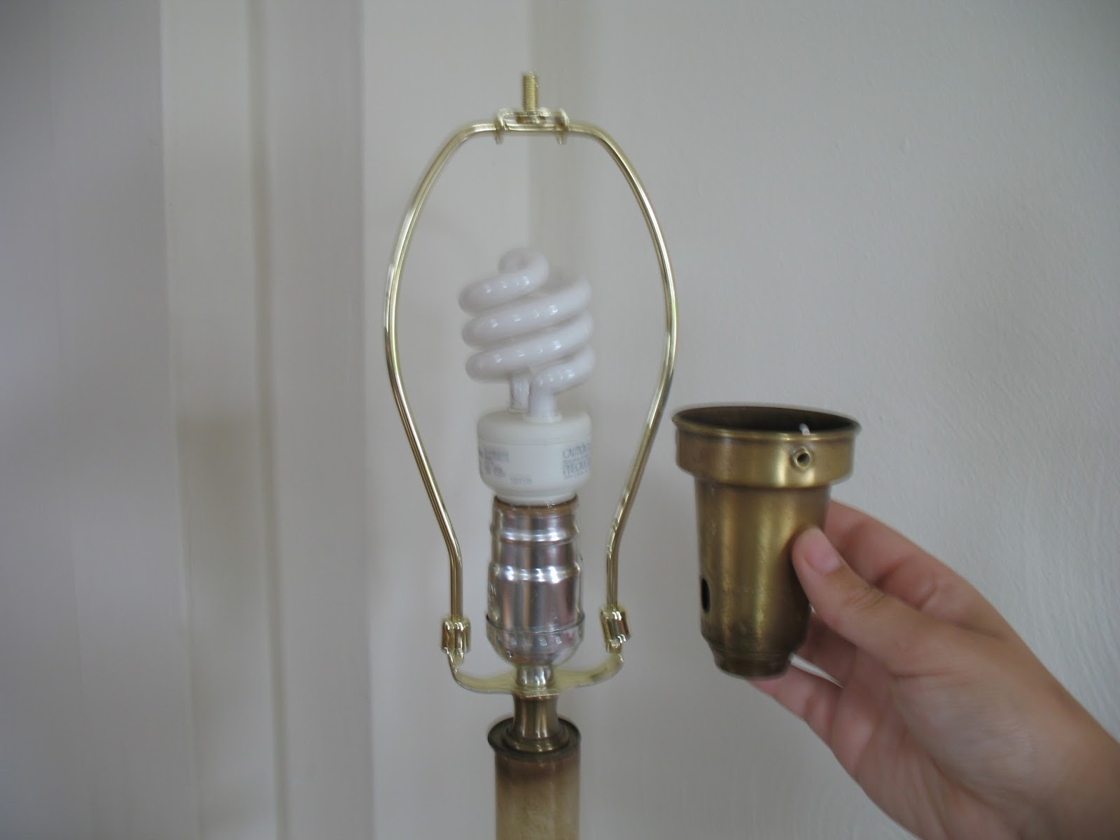 Cheeky Caprice: DIY Revamp Your Lamp!