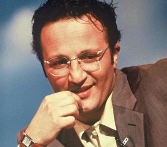 Arthur, l'animateur qui a déjà une longue carrière à la télévision ...