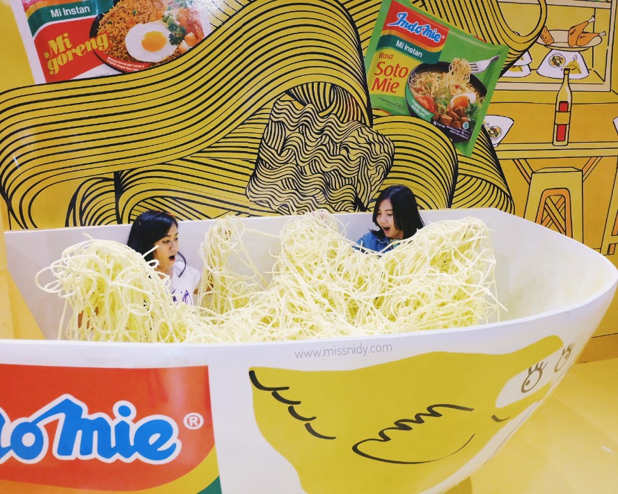 Haluu World - Sebuah Pameran Instagramable