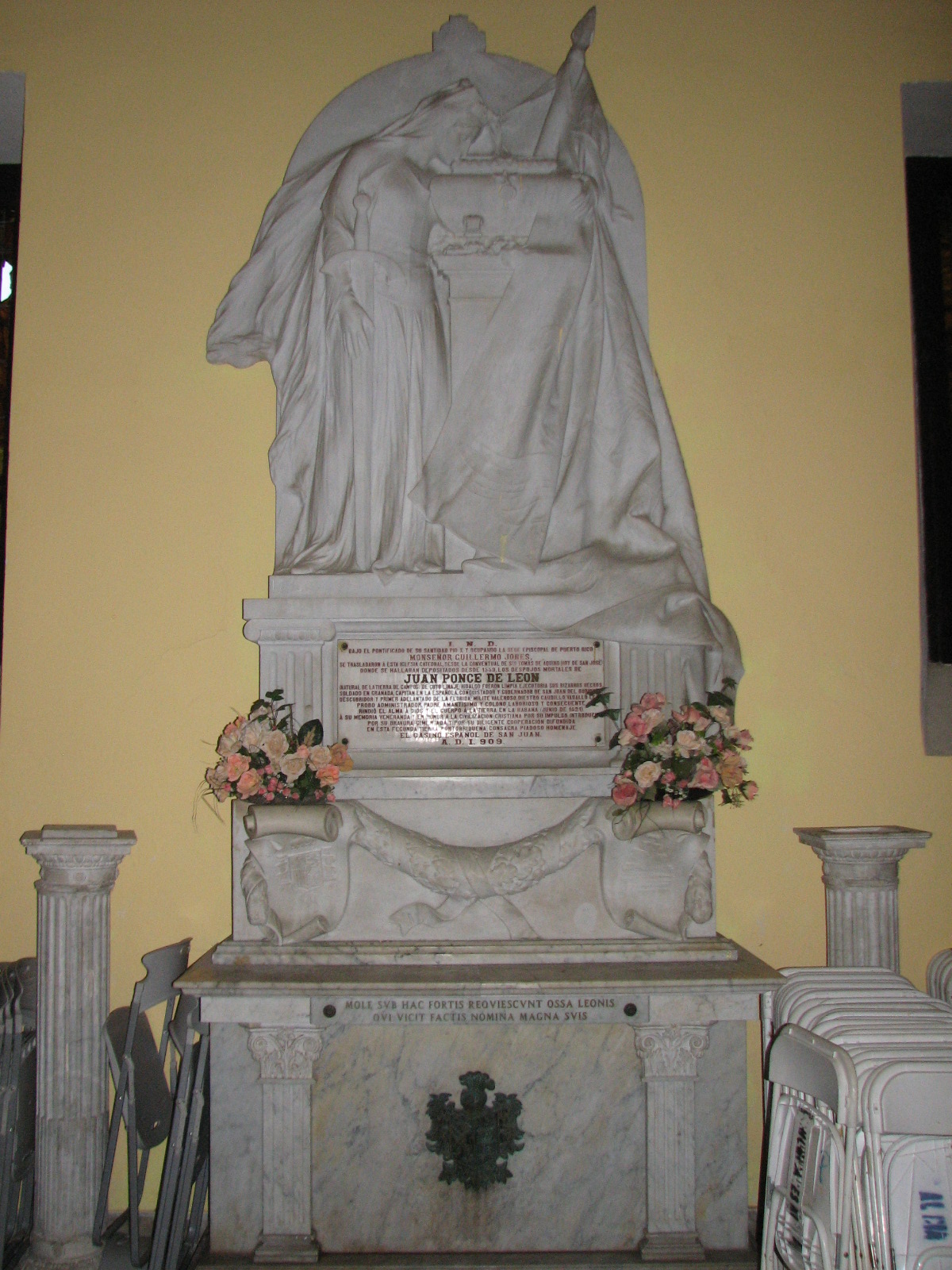 Travel the Path Less Trodden: Spotlight: Puerto Rico - Calle de Cristo