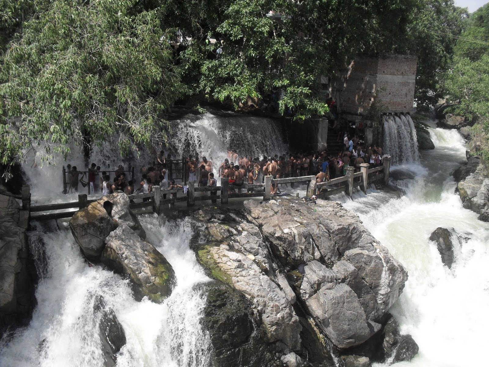 YENNAAR: Hogenakkal Falls, near Dharmapuri