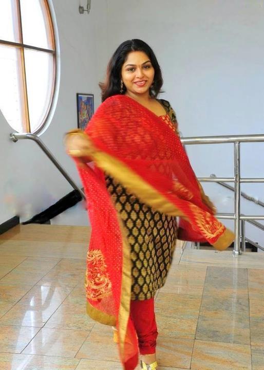 TV SERIAL ACTRESS SENSUOUS SONIA BOSE PHOTO SHOOT IN CHURIDAR STILLS ...