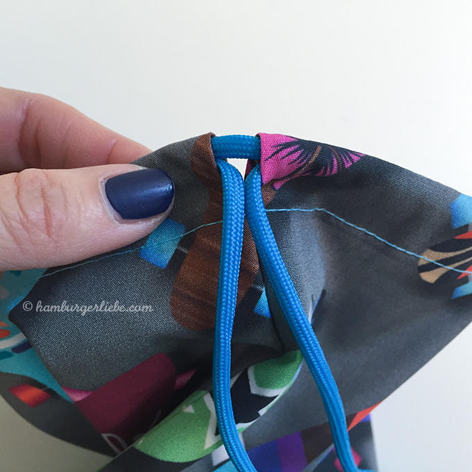Small Bag or Gift Bag Tutorial ~ DIY Tutorial Ideas!