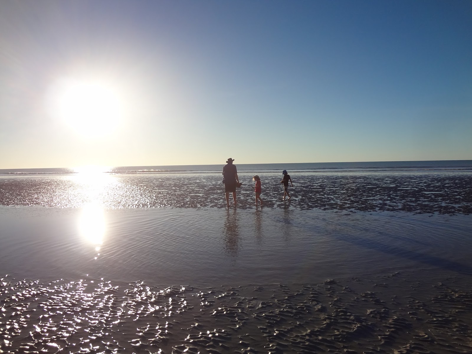 B around Australia: 80 Mile Beach {Caravan Park}