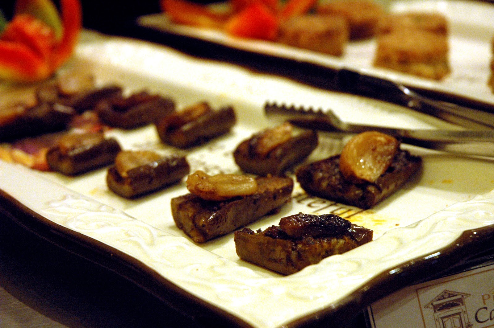 DUDE FOR FOOD: A Buffet Dinner at Primero Casa Filipino