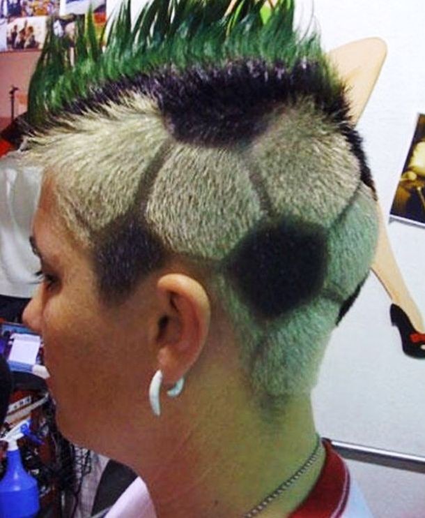 10 Gaya rambut unik ini cocok buat kamu yang butuh perhatian, berani?