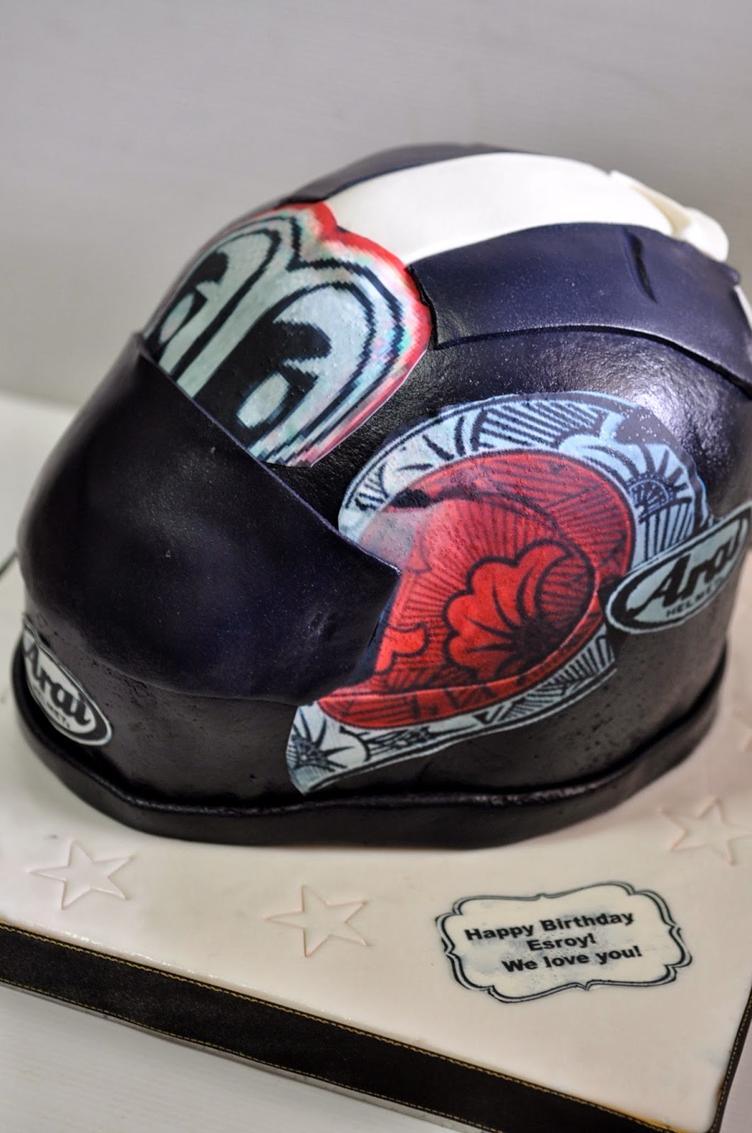 Izah's Kitchen: Helmet Shaped Cake