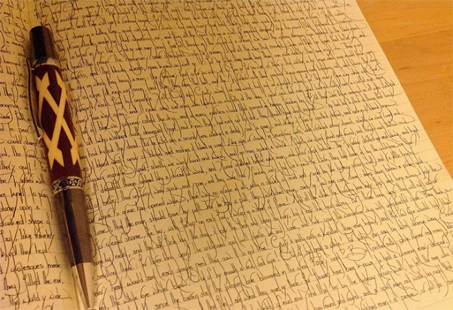 15 Contoh Tulisan Tangan Yang Sulit Dipercaya Ditulis Oleh Manusia