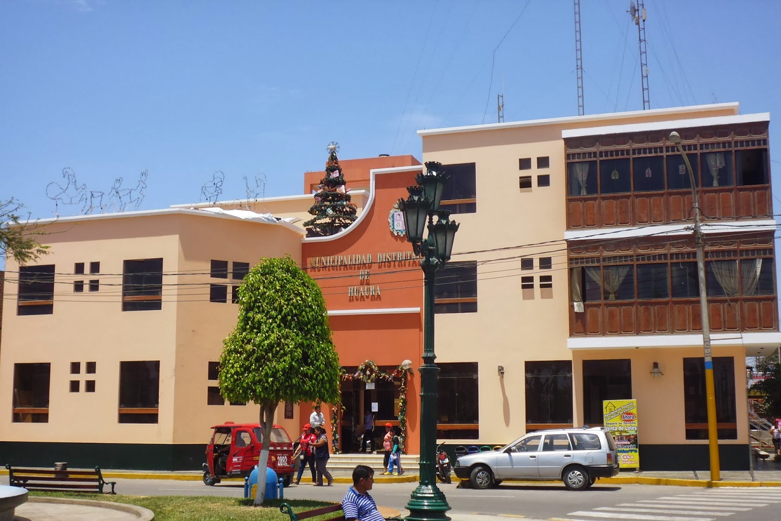LUGARES TURÍSTICOS EN PERÚ: PLAZA DE ARMAS DE HUAURA
