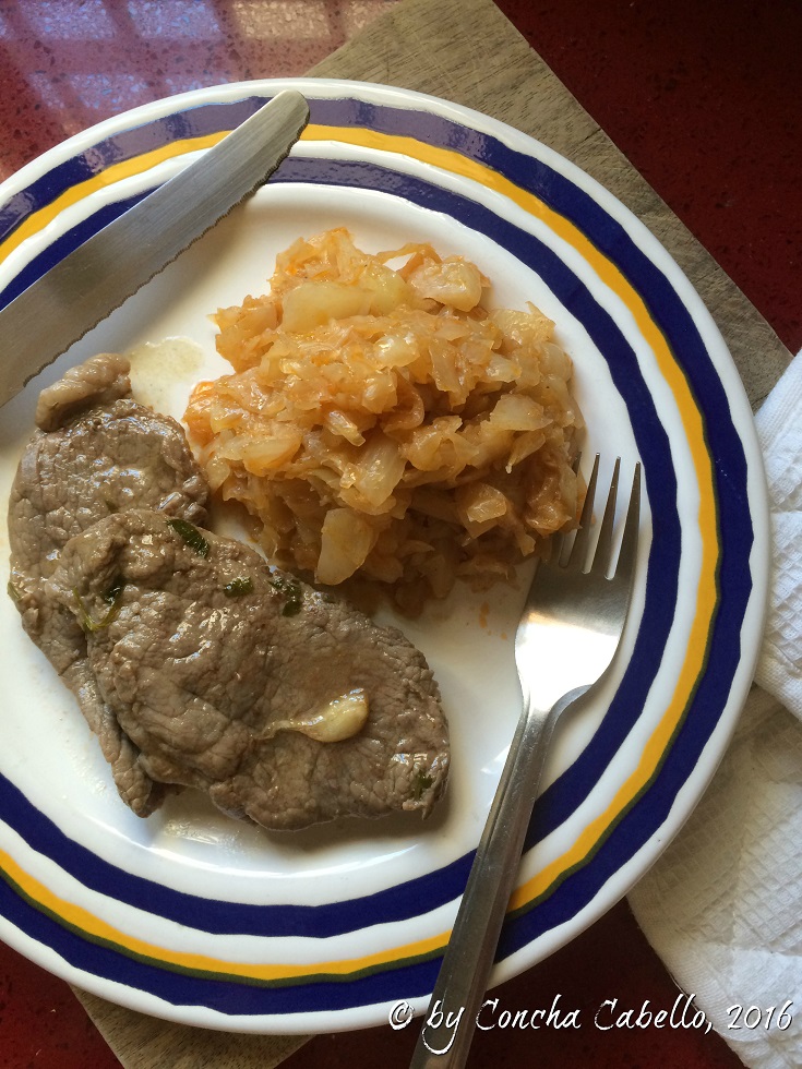 Col Salteada al Pimentón de La Vera