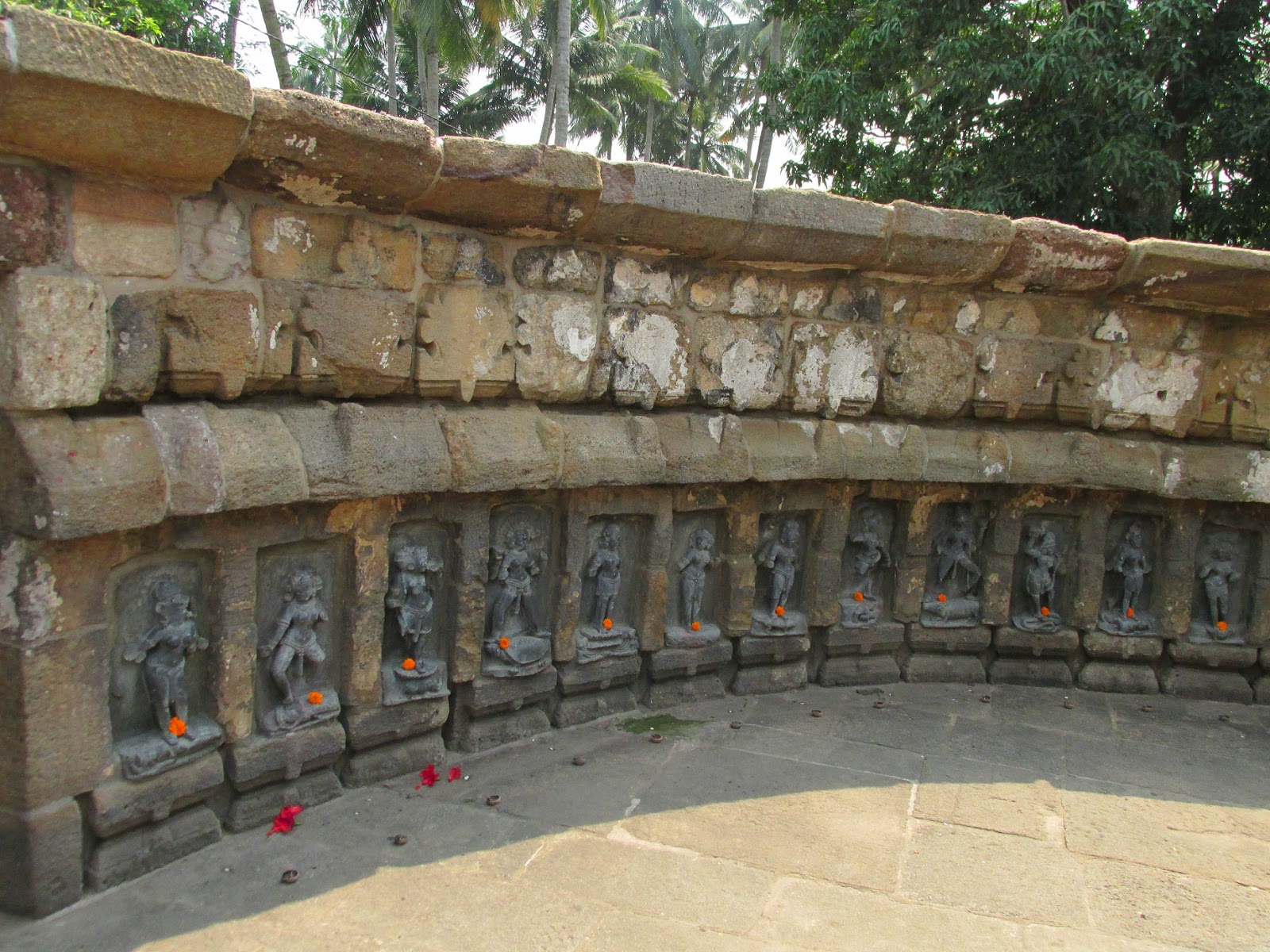 Chausathi Yogini Temple (64 Yoginis) - Bhubaneswar