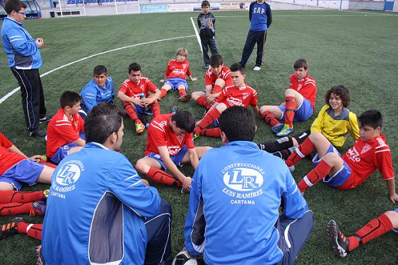 ASOCIACIÓN DE VECINOS ATALAYA DE CÁRTAMA: EL C.D. CÁRTAMA A LA ESPERA ...